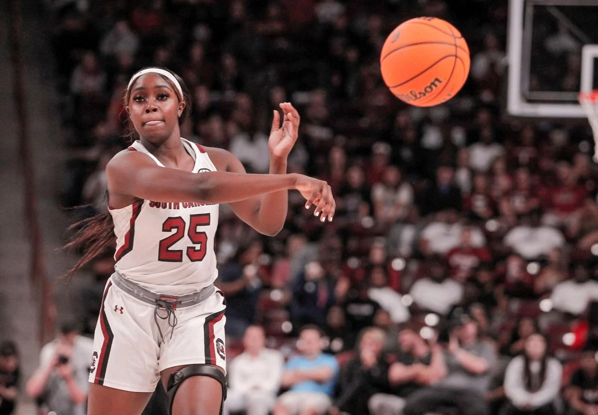 Raven Johnson Joins Forces With Black-Owned Parfait To Transform Wig ...